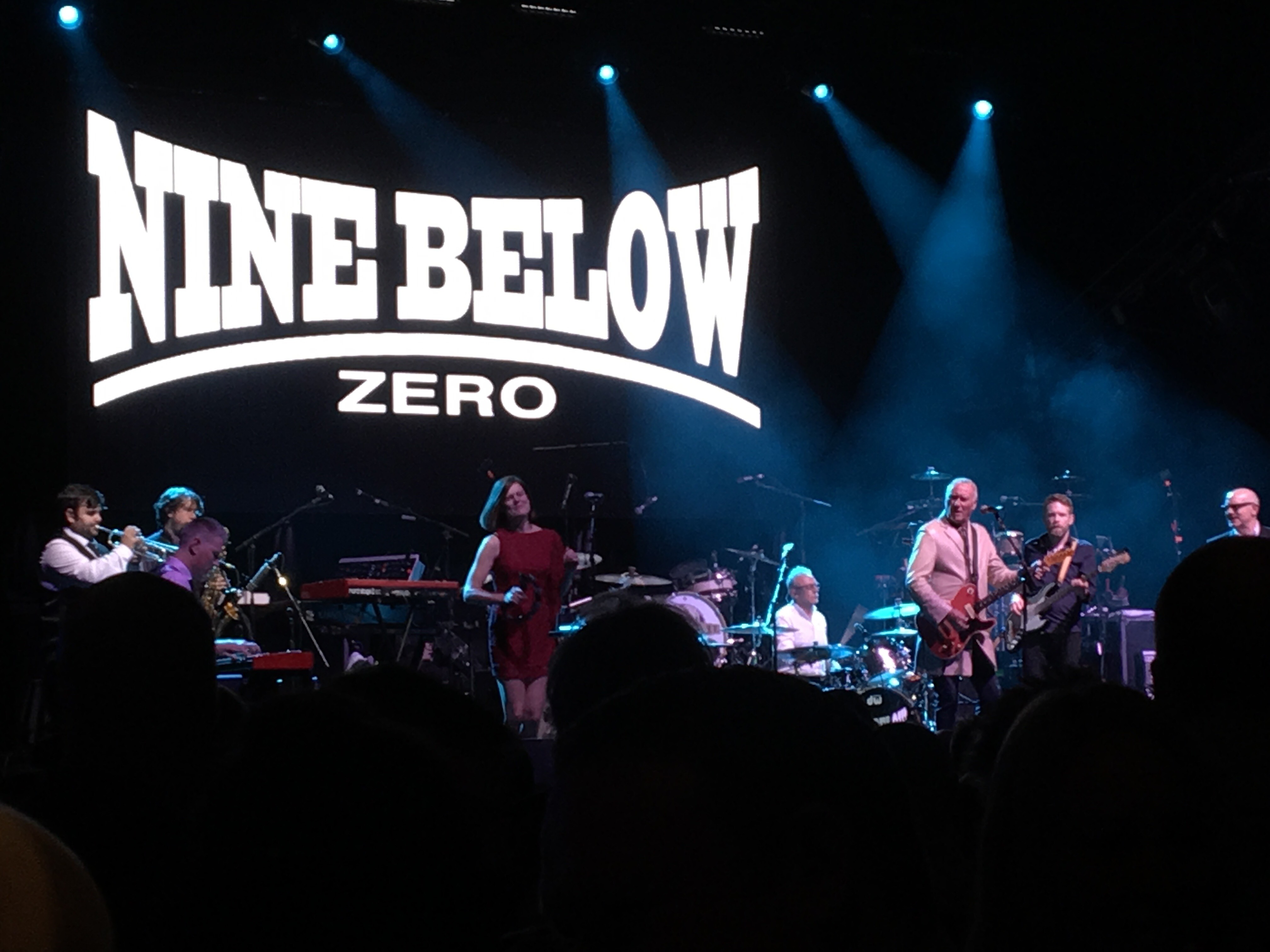 SQUEEZE/NINE BELOW ZERO – Flying Vs Blog