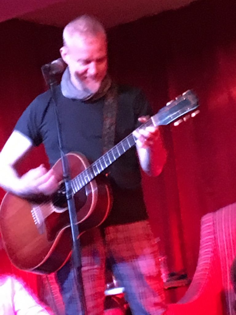 CHRIS BARRON – Flying Vs Blog