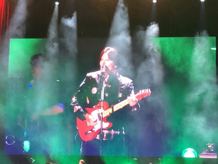 JOHN FOGERTY/STEVE MILLER – Flying Vs Blog